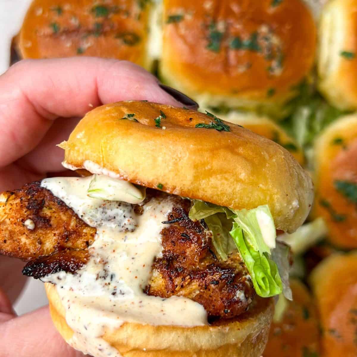 Alabama White Blackened Chicken Sliders - Bad Batch Baking Alabama White Blackened Chicken Sliders - Bad Batch Baking